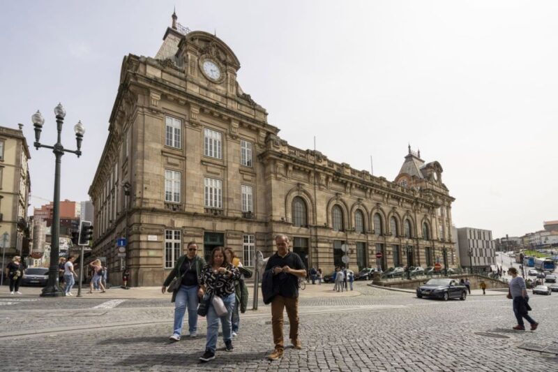 Porto: Private Custom Tour with a Local Icons & Hidden Gems - Discovering Porto with a Personal Touch