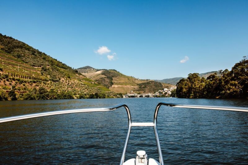 Porto: Private Douro Valley 4x4 Tour with Lunch - Why This Tour Is a Great Choice