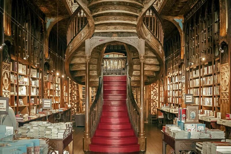 Porto: Private & Flexible Walking Tour in Historic Center - Value and Cost Analysis