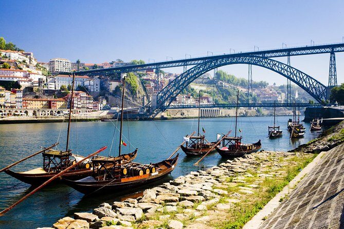 Porto Private Full Day Sightseeing Tour from Lisbon - Discovering Porto in Style and Comfort