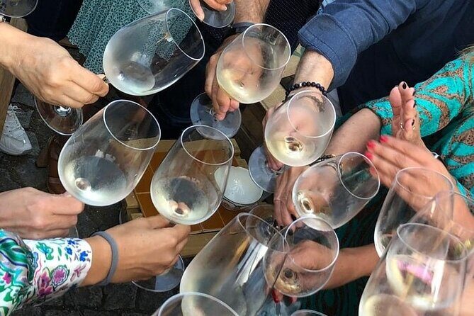 Porto Private Gourmet Food & Wine Historic Tour with a Sommelière - FAQ