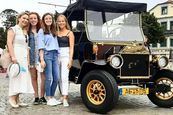 Porto: Private Tour to the Historic Center in a Classic Car - An In-Depth Look at the Porto Classic Car Tour