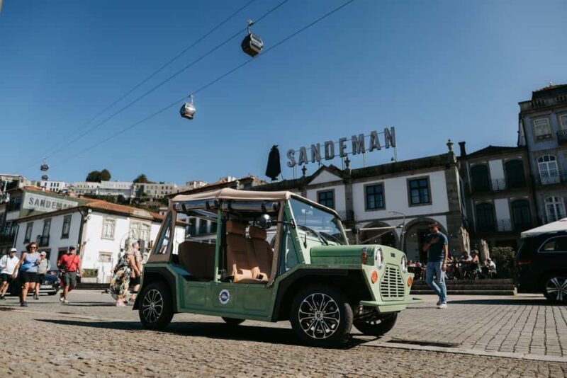 Porto: Private Tour to the Historic Center in a Classic Car - Key Points