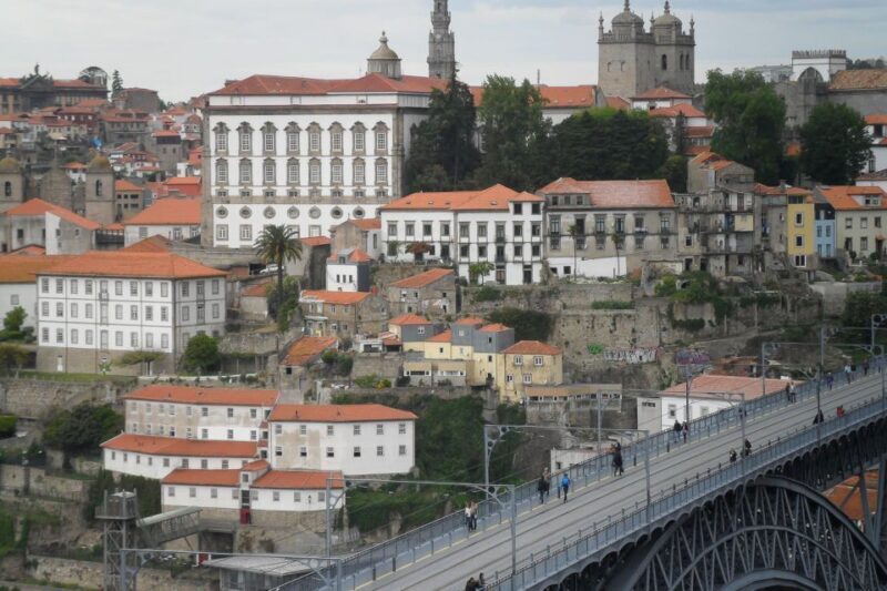 Porto Private Walking Tour with Fast Track to Lello - Key Points  