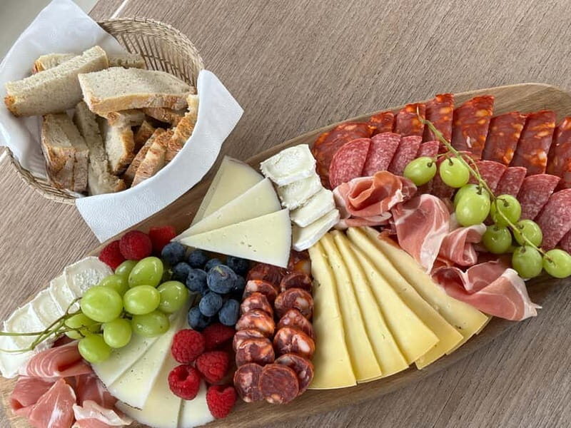 Porto: Private Yacht Cruise with Local Wines & Snacks - What Makes This Cruise Stand Out?