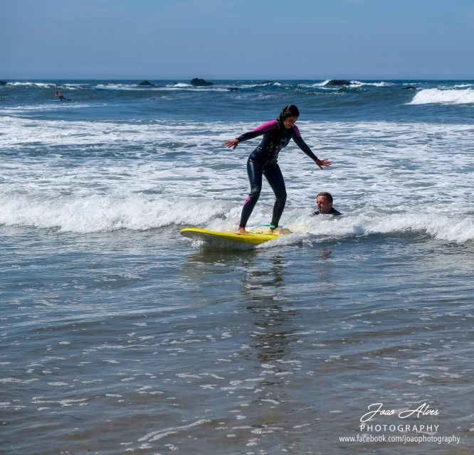 Porto: Small Group Surfing Experience with Transportation - Key Points