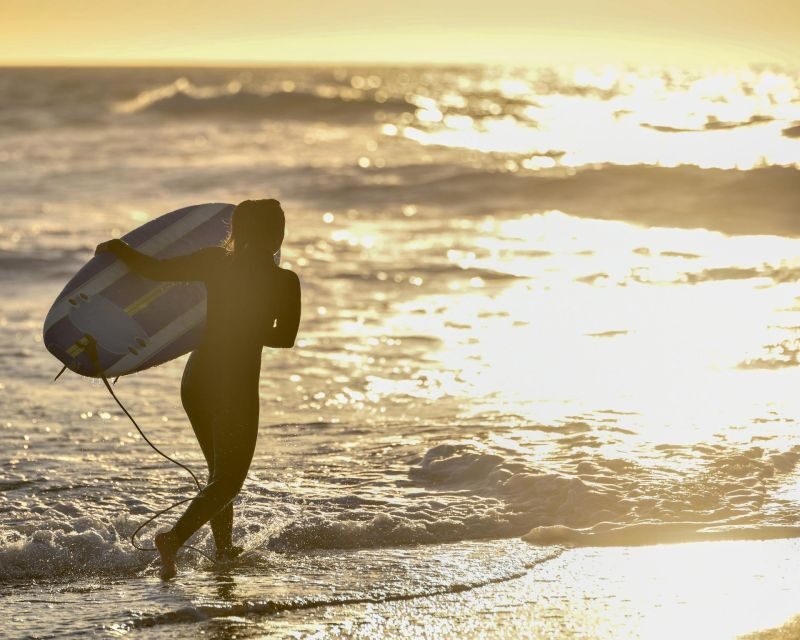 Porto: Small Group Surfing Experience with Transportation - Who Will Love This Experience?