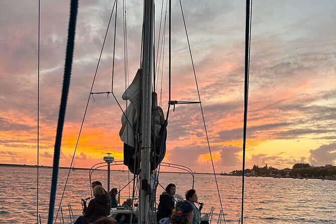 Porto Sunset River Cruise: Douro Magic at Dusk - The Itinerary in Detail