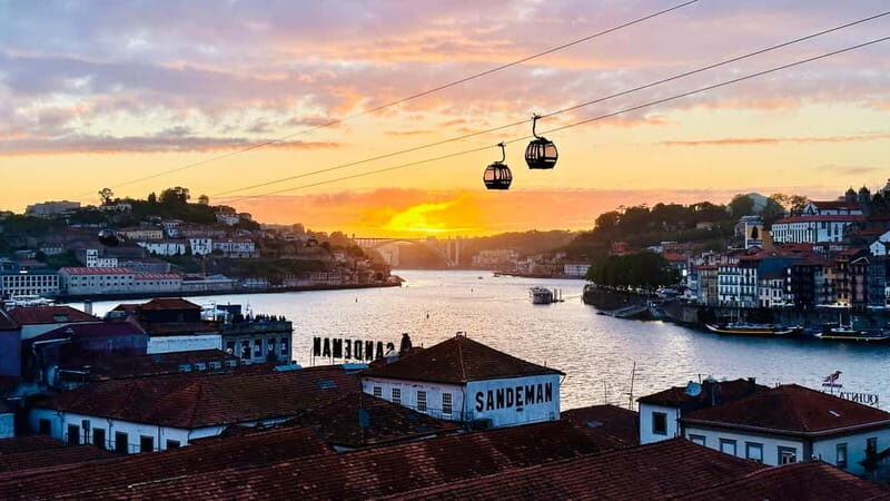 Porto to Gaia Sunset Walking Tour - Port Wine Included - Discovering Porto and Vila Nova de Gaia in a Few Hours  