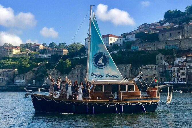 Porto: Tour on the Douro River in a Classic Boat - The Practicalities