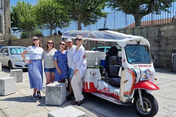 Porto: tuk tuk adventure tours old town 1h - Key Points
