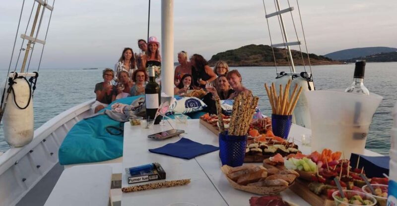 Porto-Vecchio: dinner aperitif at the sunset at sea - Key Points