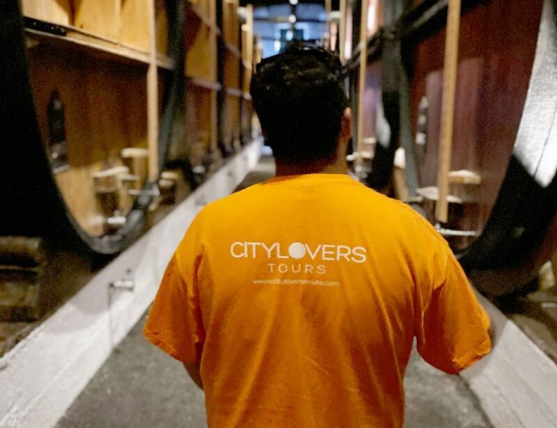 Porto: Wine Tasting with Tapas Walking Tour - Frequently Asked Questions