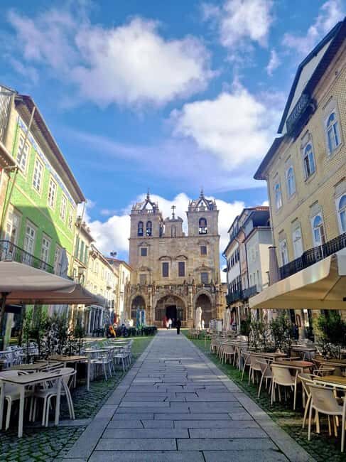 Porto:Braga & Guimarães Small-Group Full Day Tour with lunch - What to Expect from the Tour