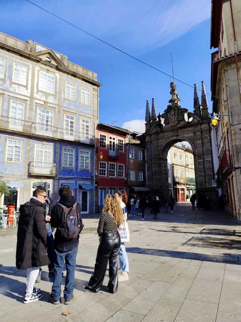 Porto:Braga & Guimarães Small-Group Full Day Tour with lunch - In-Depth Look at the Stops
