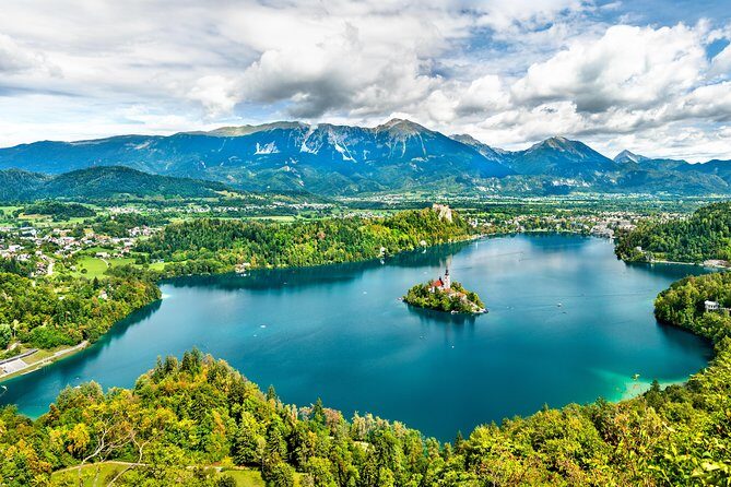 Postojna cave, Predjama castle and Lake bled from Ljubljana - Discover Slovenia’s Highlights on a Full-Day Tour from Ljubljana