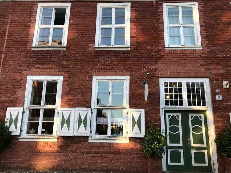 POTSDAM: Old historical town, a walk with a certified guide - A Close Look at the Potsdam Guided Walk