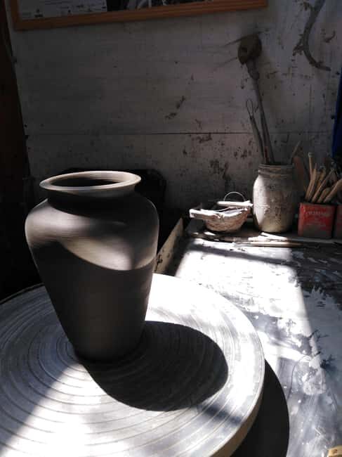 Pottery wheel workshop in Mugello, Tuscany. - Key Points  