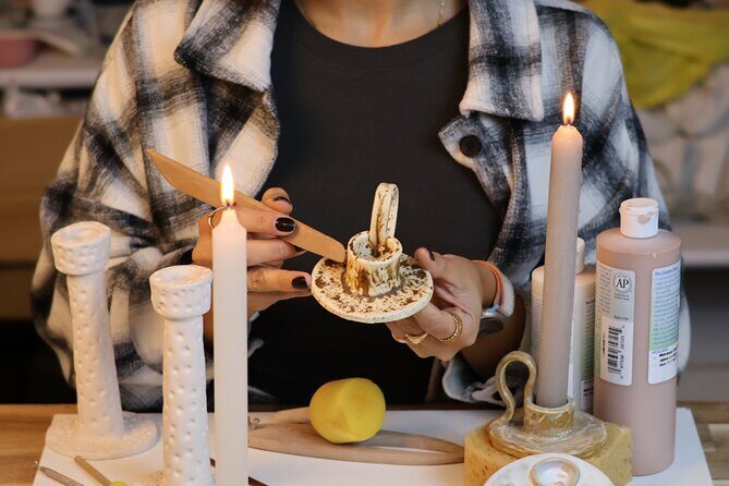 Pottery Workshop and Wine  Barcelona - Key Points