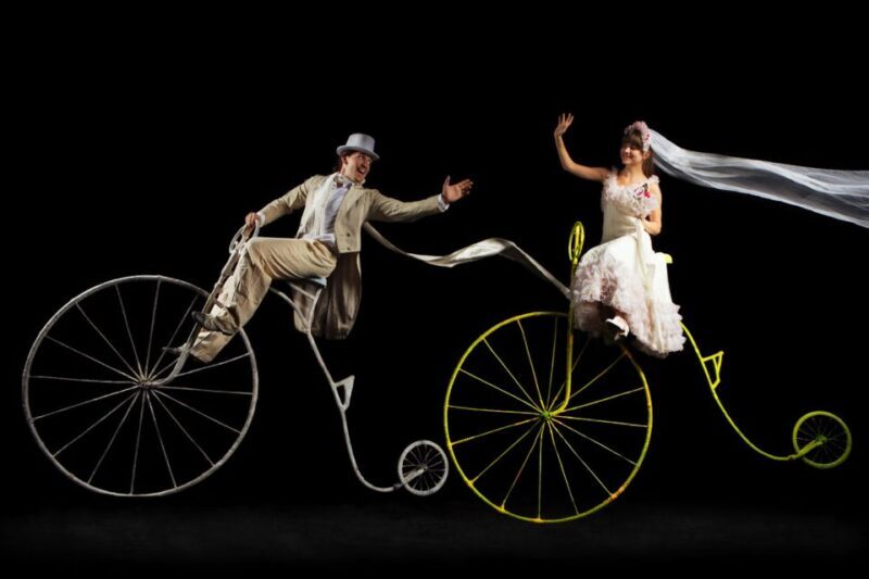 Prague: 1.5-Hour Black Light Theater Srnec Performance - Analyzing the Experience: What to Expect