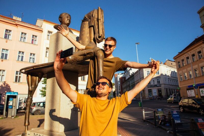 Prague: 1.5-Hour Private Kick-Start Tour with a Local - The Itinerary: Main Landmarks and Hidden Insights