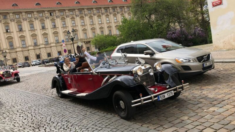 Prague: 1-Hour Private Tour in Vintage Car - The Itinerary: Landmark Highlights