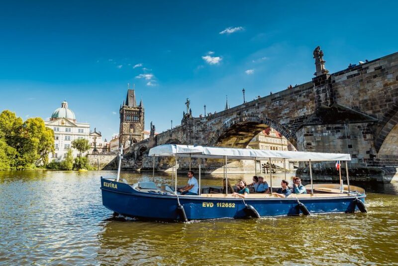 Prague: 45-Minute Sightseeing Cruise to Devil's Channel - Exploring the Itinerary and Highlights