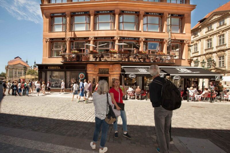 Prague: 6-Hour City Tour including Cruise and Lunch - Who Should Consider This Tour?