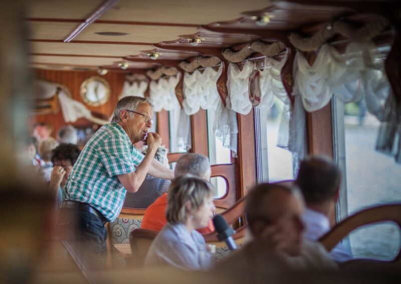 Prague: Afternoon Beer Cruise with Drinks Included - Additional Tips