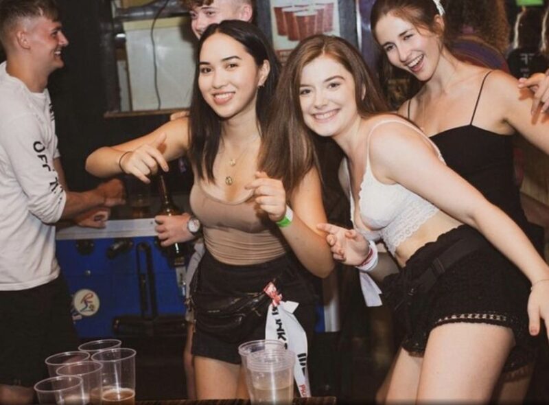 Prague: Beer Pong Experience with Unlimited Czech Beer - FAQs