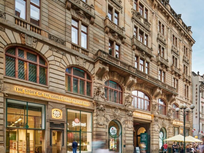 Prague: Beer Pouring Class at Pilsner Urquell Experience - The Experience Breakdown