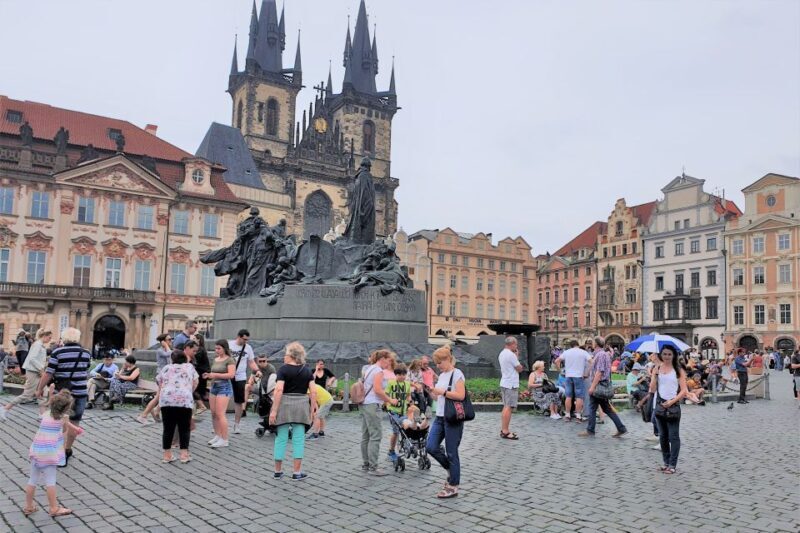 Prague Castle: Admission Ticket With Transfer And Audioguide - Authentic Traveler Experiences