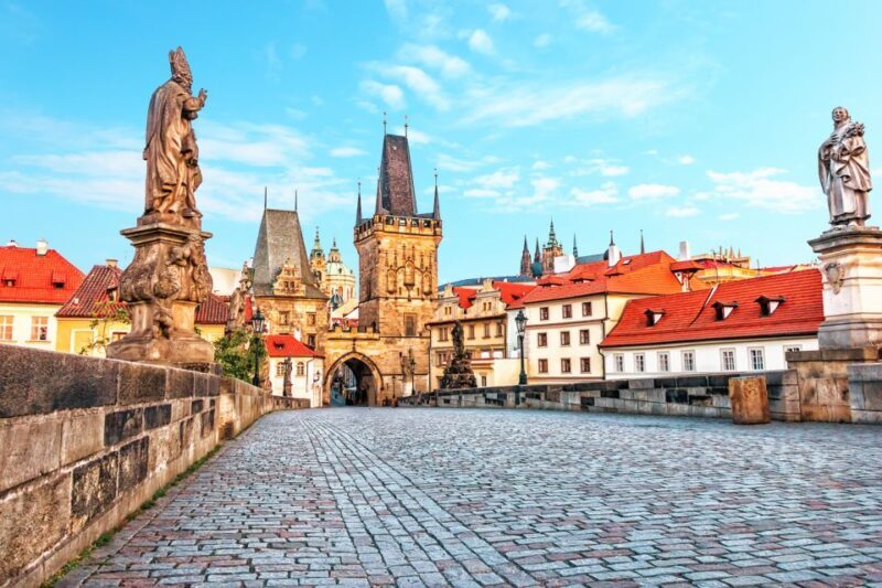 Prague Castle & Castle District: 2-Hour Guided Tour - The Guide Experience