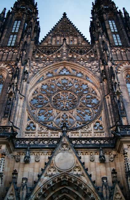 Prague Castle, St. Vitus Cathedral, Royal Palace, St. George's Basilica - FAQ