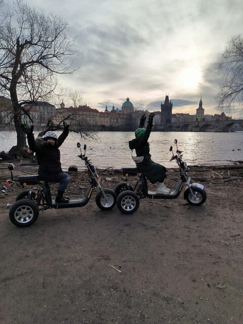 Prague: City Highlights Tour by Electric Trike - Key Points