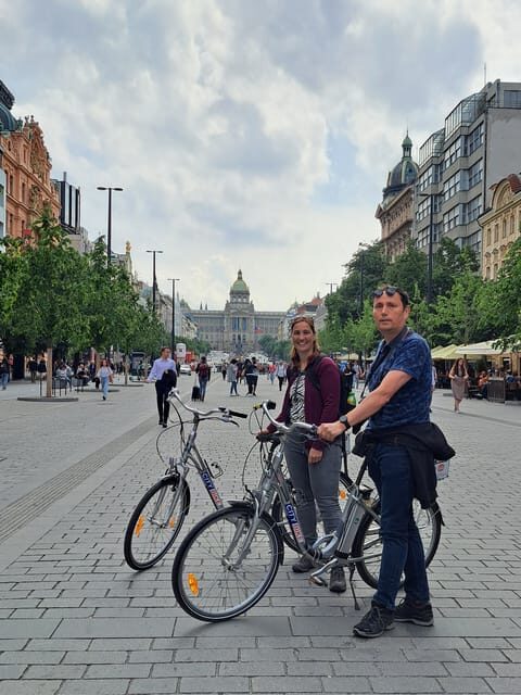 Prague E-Bike City Ride tour : 2hrs - Key Points