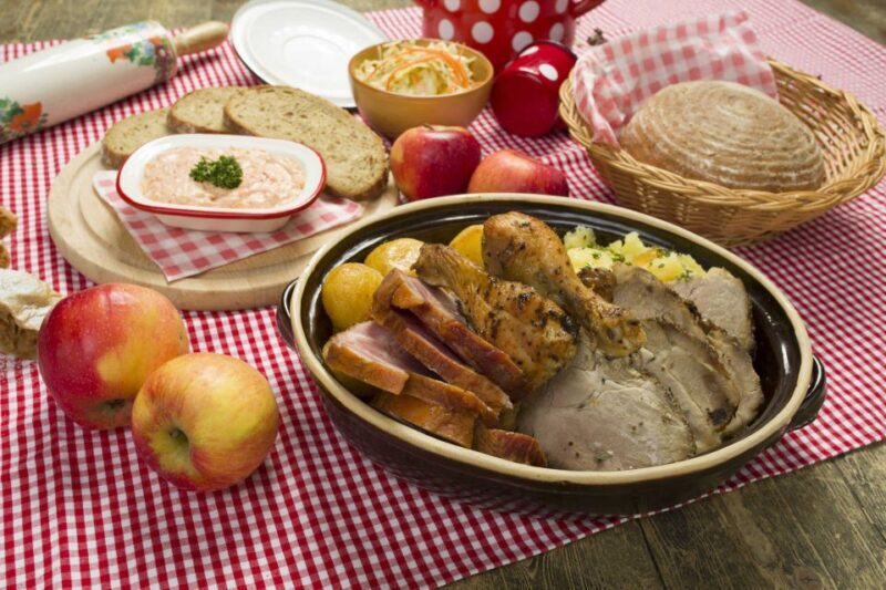 Prague: Evening Folklore Garden Party with Traditional Menu - What Reviewers Love Most