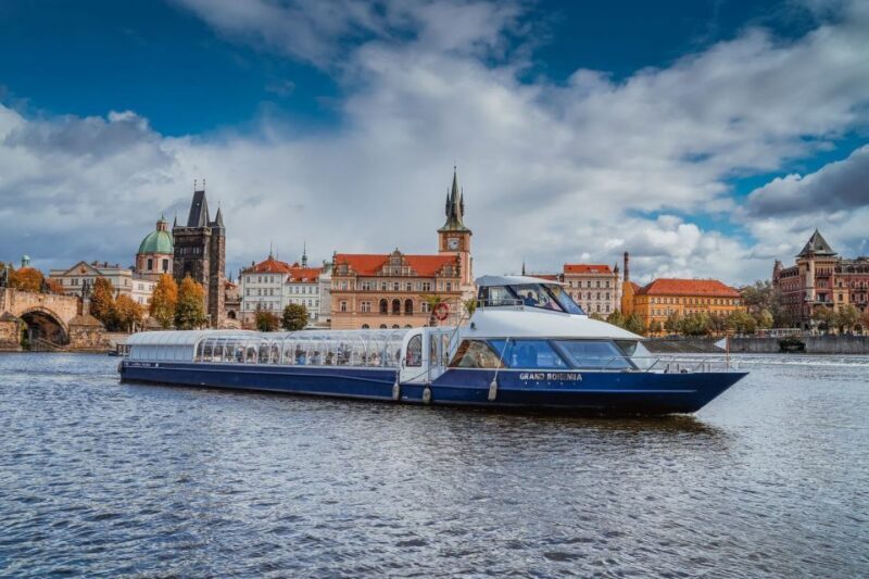 Prague: Evening Vltava River Eco Cruise with Prosecco - A Closer Look at the Prague Evening River Cruise Experience