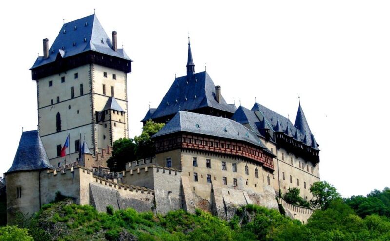 Prague: Fairytale Karlstejn Castle in Retro-Style Car - Who Should Consider This Tour?