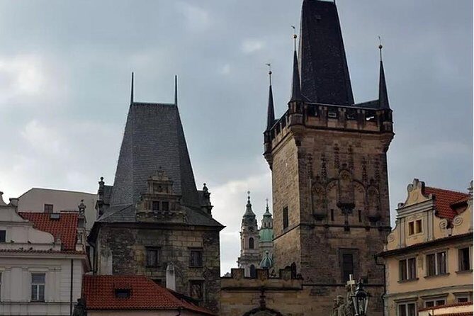 Prague Fairytale Tour: Old Town And Castle private tour - FAQ