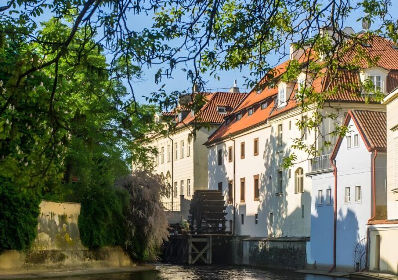 Prague: Full-Day Private Tour of Prague - 5 hours - Key Points