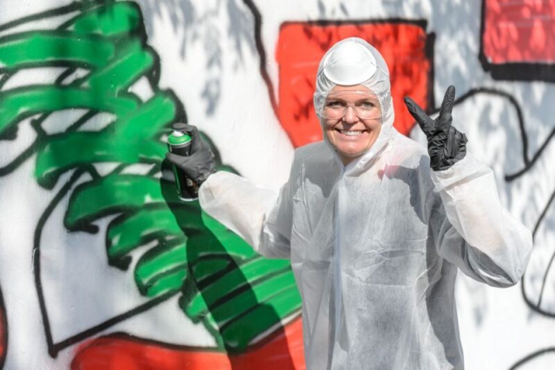 Prague Graffiti Workshop For Groups & Team-Building Groups - Group Dynamics and Atmosphere