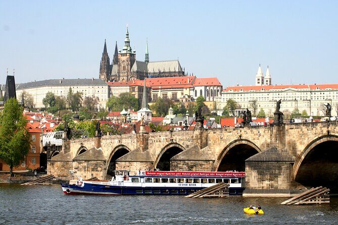 Prague: Grand City Tour with Bus, Castle exteriors & River Cruise - Key Points