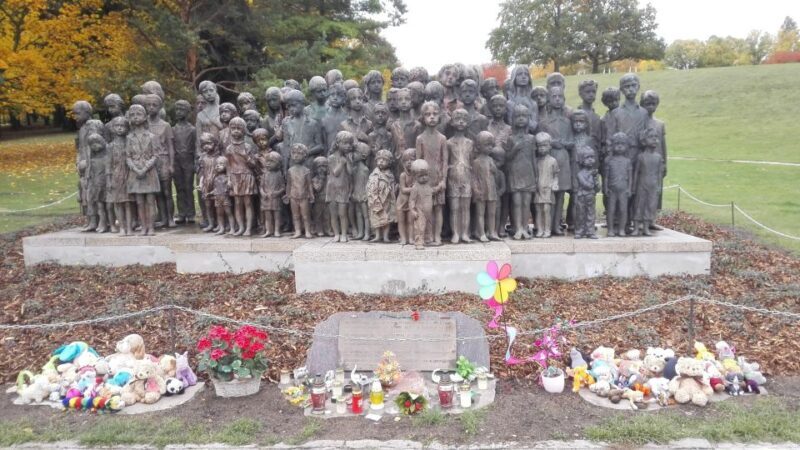 Prague: Guided Operation Anthropoid Tour with Lidice - A Detailed Look at the Tour Experience