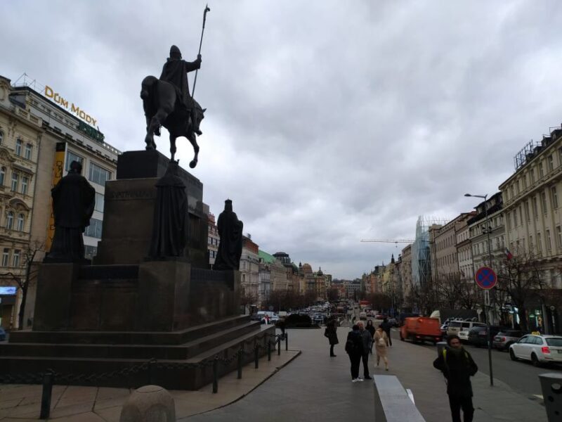 Prague: Historical Walking Tour with Focus on World War 2 - Authentic Feedback from Participants