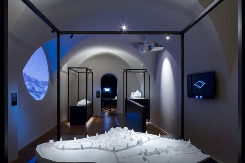 Prague: House at the Golden Ring Entry Ticket - Is This Tour Right For You?  