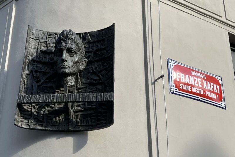Prague: Jewish Town Guided Walking Tour - Key Points