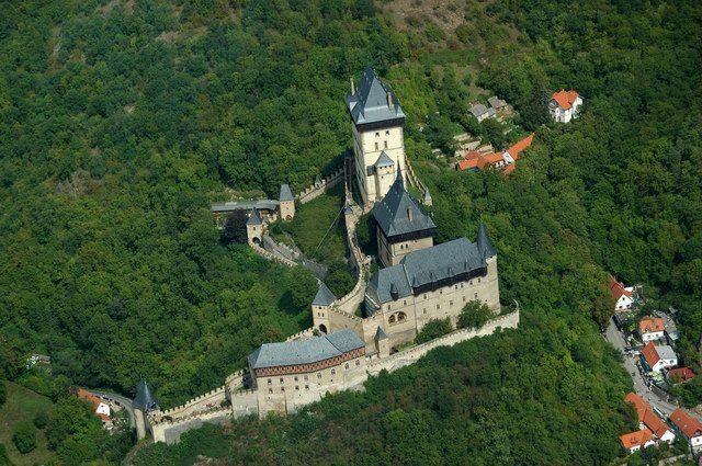 Prague: Karltejn Castle Guided Tour with Entry Ticket - Engaging Meta Description