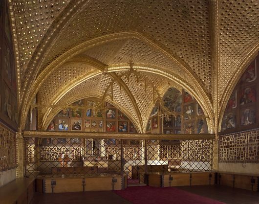 Prague: Karltejn Castle Guided Tour with Entry Ticket - Transportation & Group Size