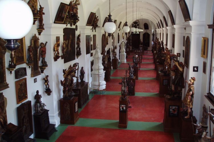 Prague: Karltejn Castle Guided Tour with Entry Ticket - Pricing & Value